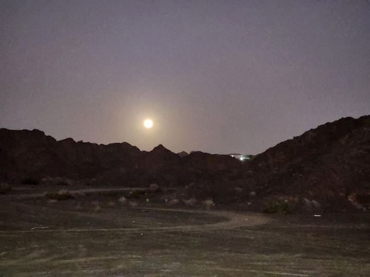 استديو كبير وسط الجبال وحوض سباحة خاص - Ajman