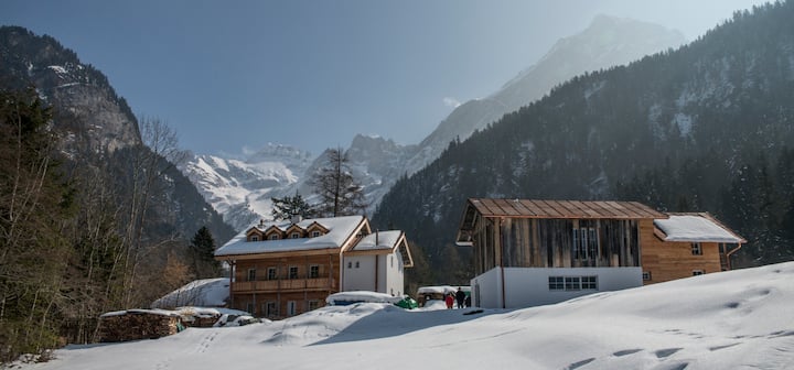 Nid Parfait Pour Vivre Une Retraite Méditative. - Gryon