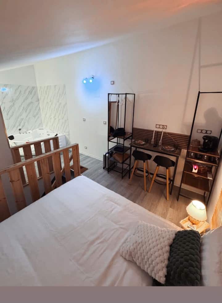 Douce Interlude – Baignoire Balnéo Privée - Moissac