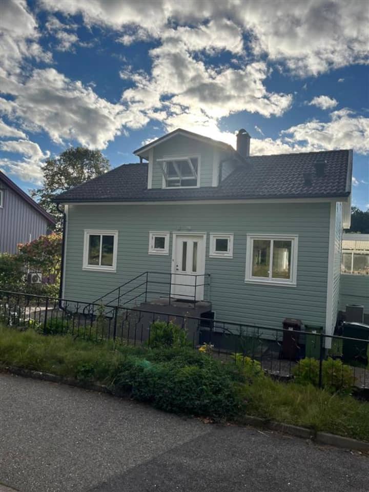 Trevlig 40-tals Villa I Centrala Kungsbacka - Kungsbacka