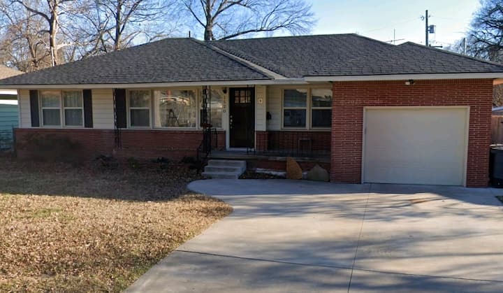 Brookside Bungalow - Tulsa, OK