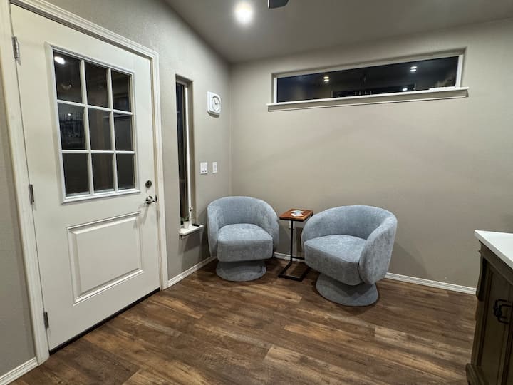 Comfortable Small Guest House - Silver Falls State Park, Oregon