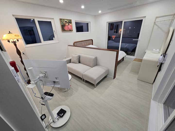 강빈스테이2
안목, 남항진해변, 병산옹심이마을, 솔숲, 농어촌민박 - Gangneung-si