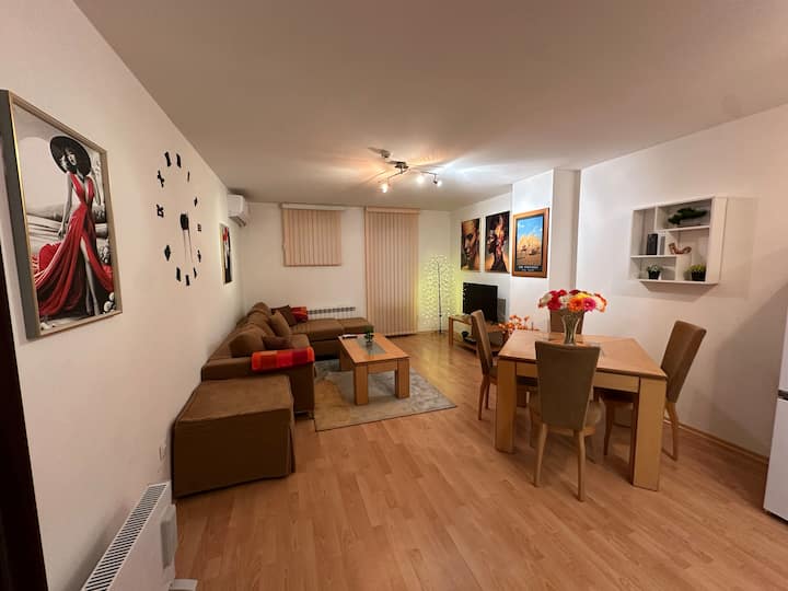 Borealis Apartment - Bansko