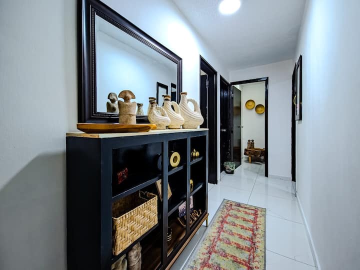 Espacio Cómodo Y Seguro, Cochera Para 2 Autos - Tonalá