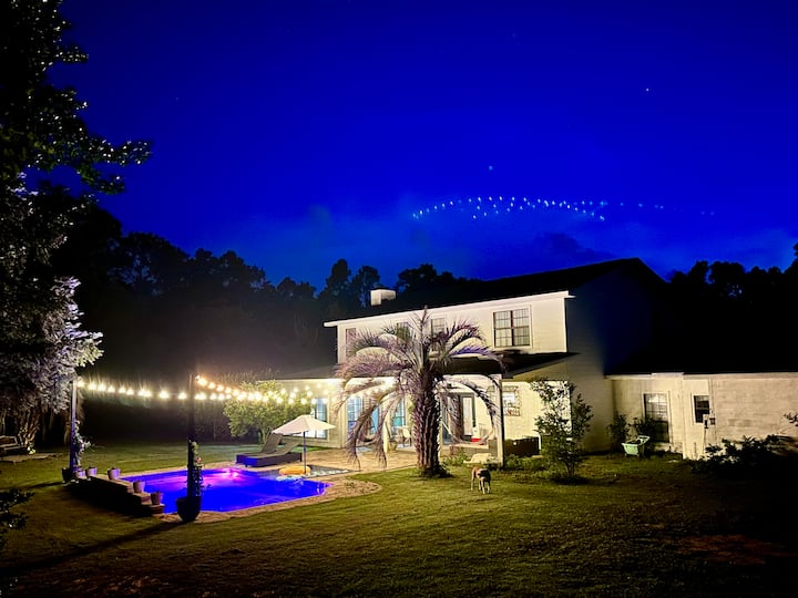 Moody Southern Retreat | Pool, Privacy & Yoga - Fairhope, AL