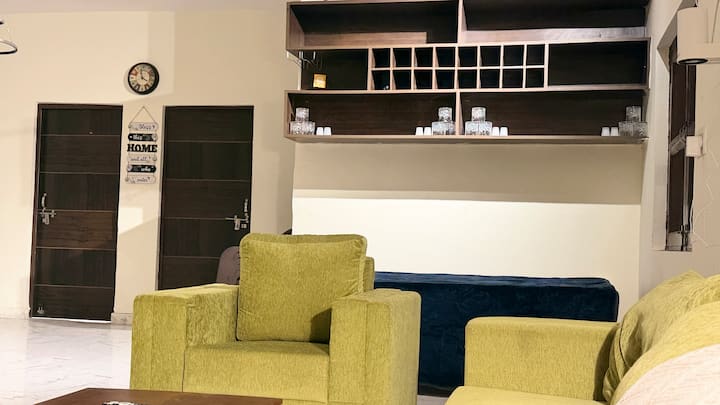 Ivory Luxe Villa - Noida