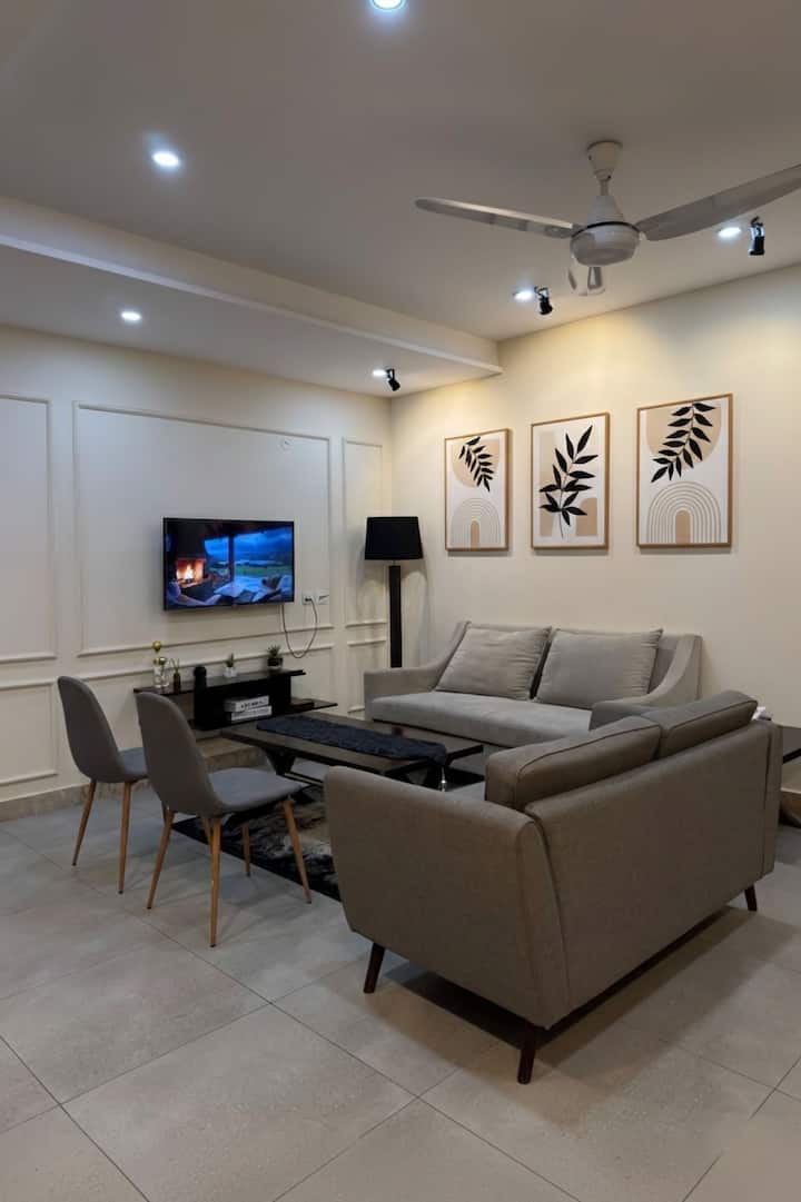 Urban Luxe | 2bhk | City Center | Gulberg - Pakistan