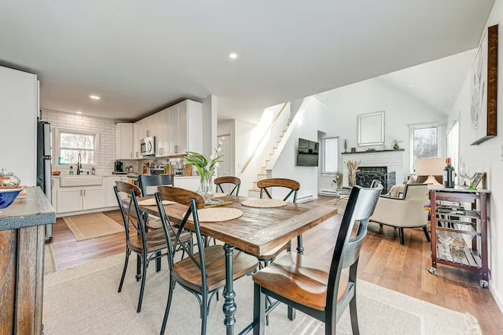 3 Br Home | Near Kalahari - Pocono Lake, PA