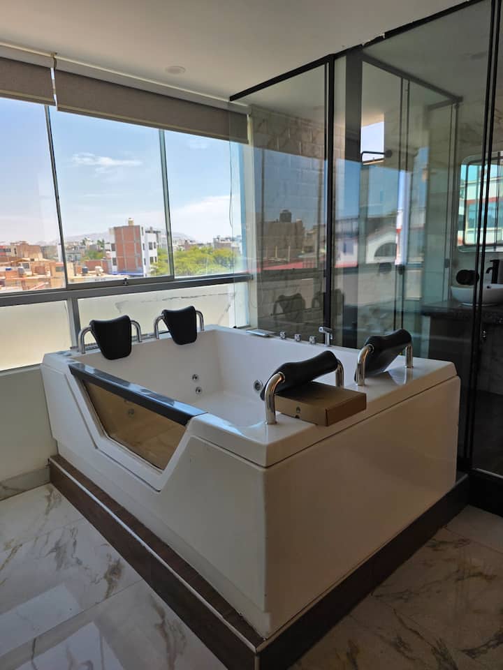 Departamento Con Jacuzzi - Chiclayo