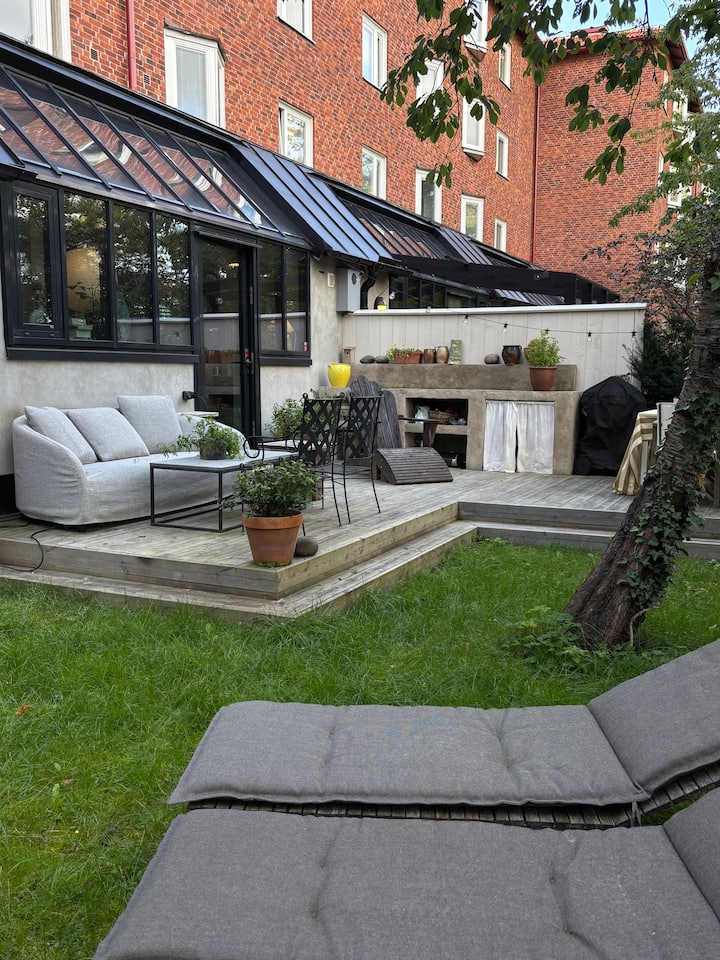 Studioapartment With Cozy Garden In Blackeberg - Stockholm