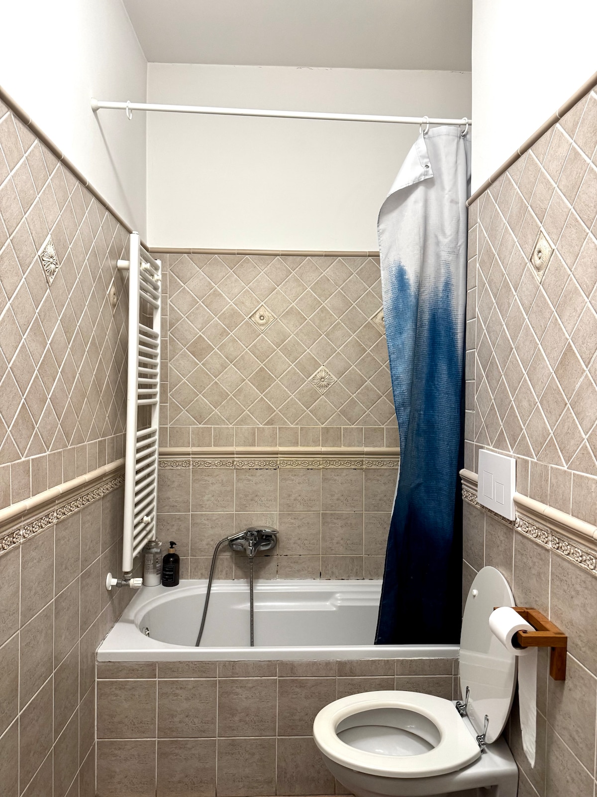 Private Room at Center of Rome - Apartments for Rent in Rome, Lazio ...