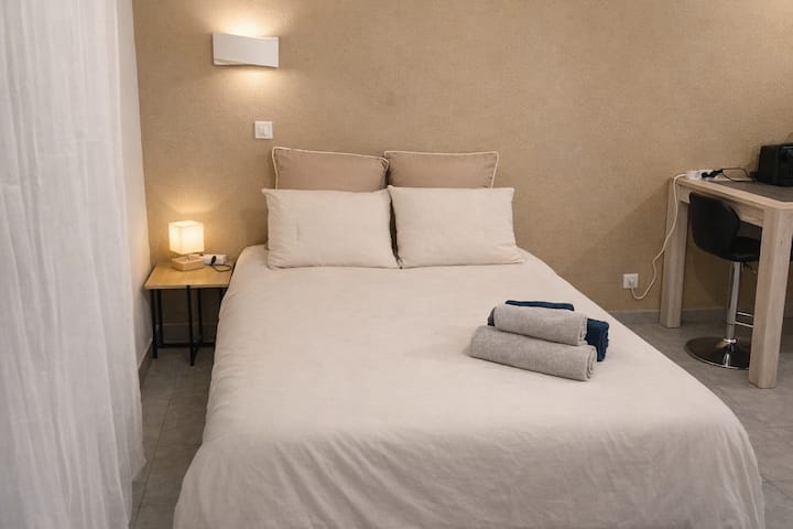 Studio Cosy Avec Piscine à 2 Mins De Montpellier - Juvignac