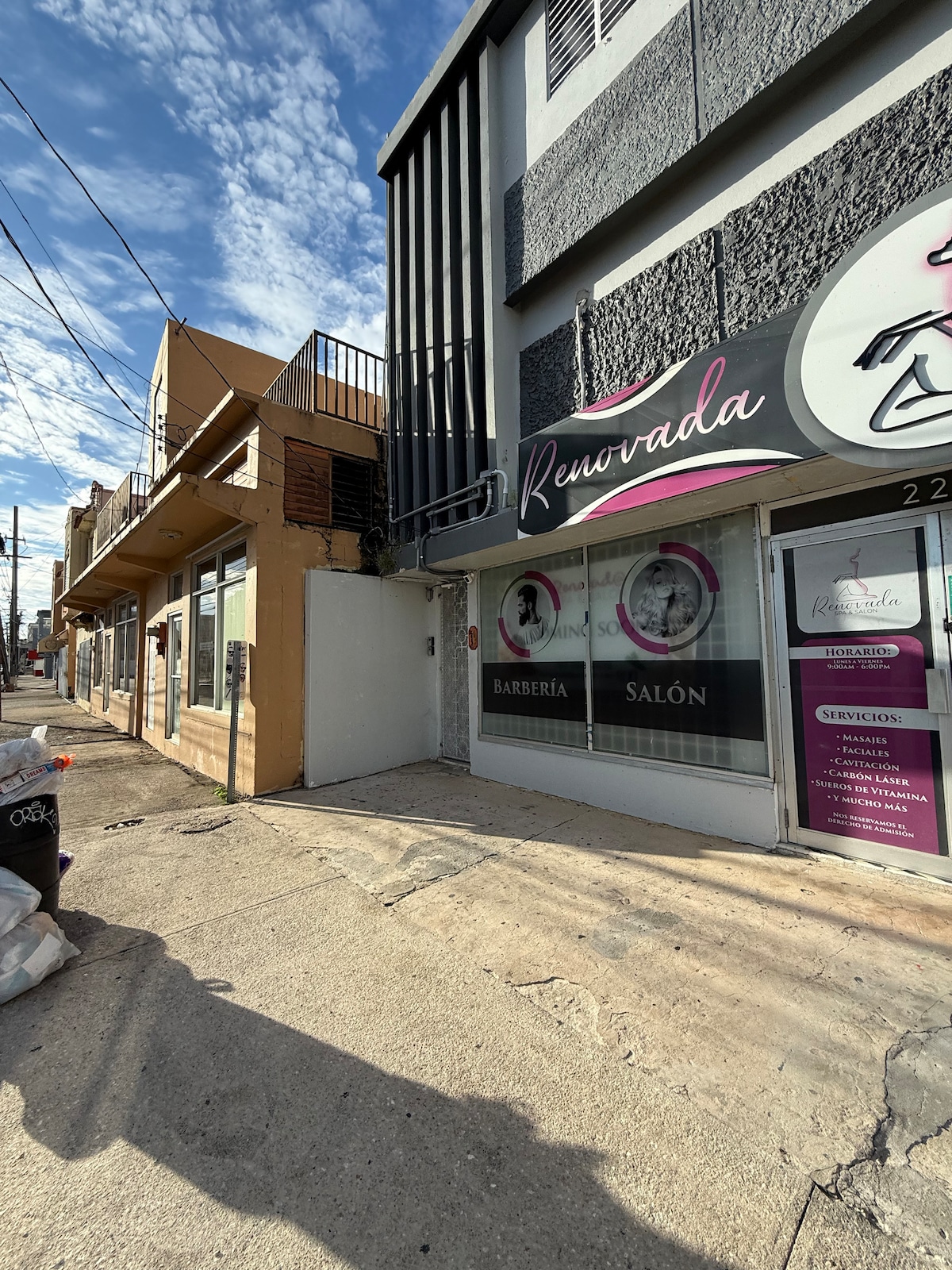 Estudio en primer piso con estacionamiento, Hato Rey - Departamentos en ...