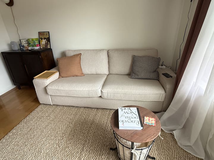 Hiking Paradise Near Lakes - The Dragon, Goshen