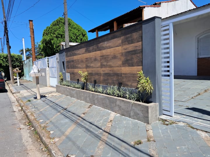 Bela House: Praia A 5 Minutos - Peruíbe