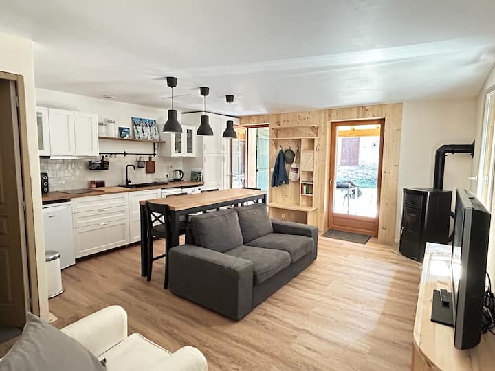 Petite Maison De Montagne En Bord De Rivière - Puyvalador