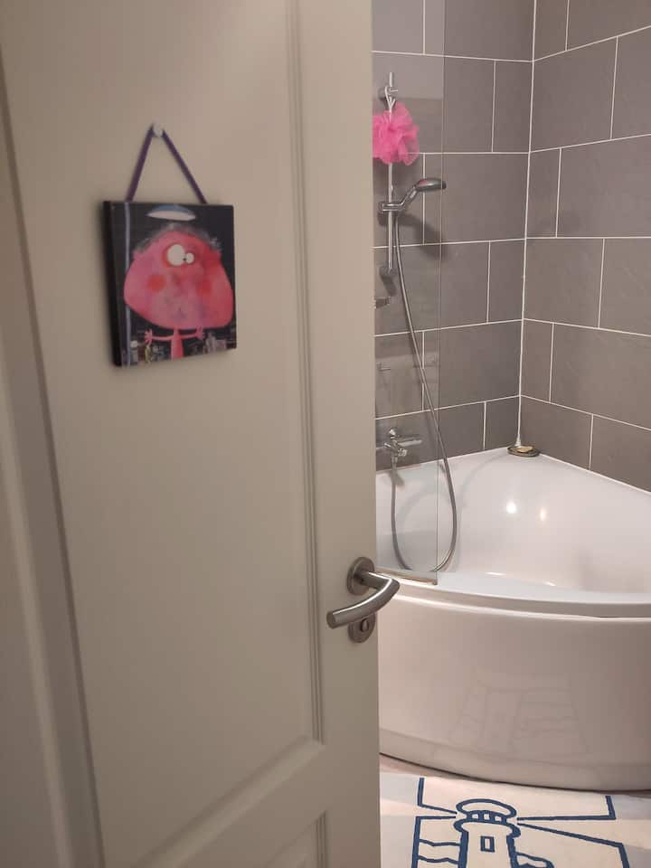 Chambre Double Dans Une Maison Individuelle - Mijoux