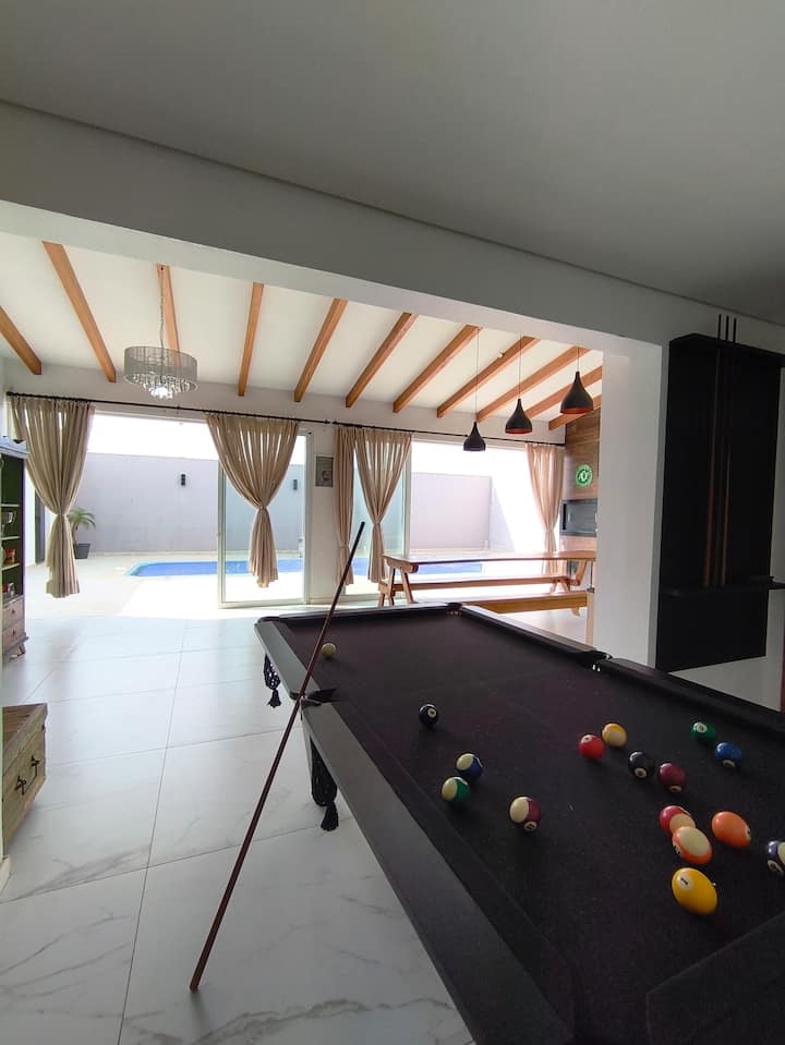 Linda Casa Com Piscina Aquecida E Mesa De Sinuca! - Chapecó