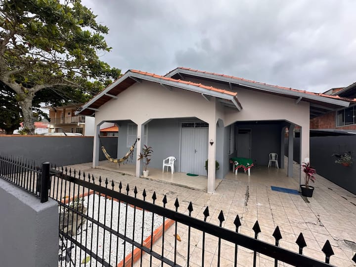 Casa A 50m Da Praia - 5 Quartos - Palhoça