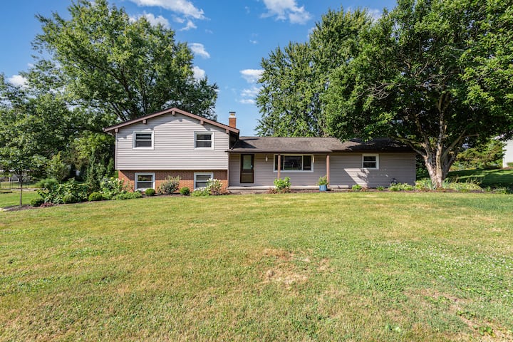 Country Escape | Pizza Oven Nights & Fire Pit - Ashville, OH