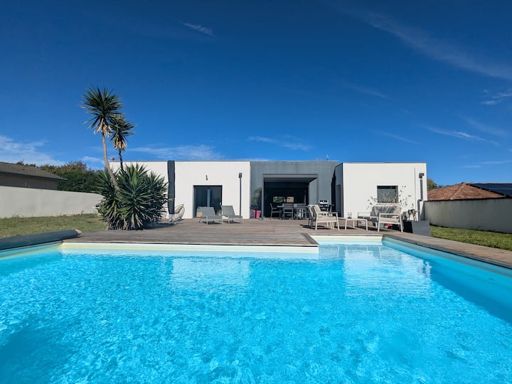 Maison Familiale Avec Piscine Dans Les Landes - Pays basque français