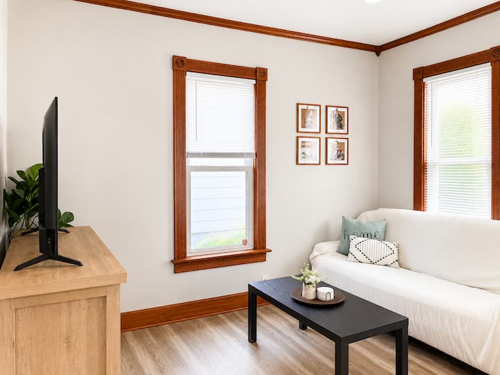 Capitol City Comfort | 3br Near Medical District - Springfield, IL
