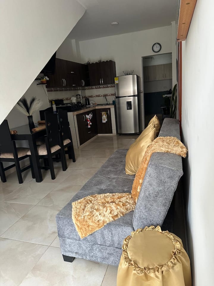 Casa Entera Privada - Hospedaje Sol Y Luna - Montenegro