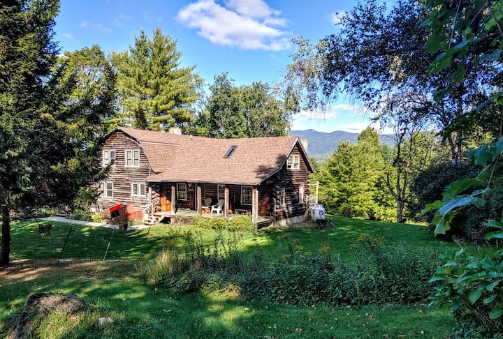 Spacious 3- Bderoom Log Home In Waterbury, Vt - Waterbury Village Historic District
