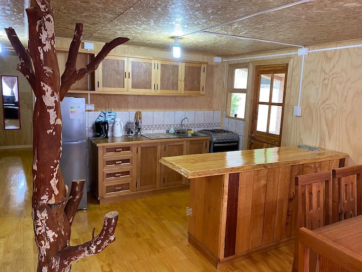 Cabaña Rústica En Santa Bárbara, Chaitén. - Chaitén