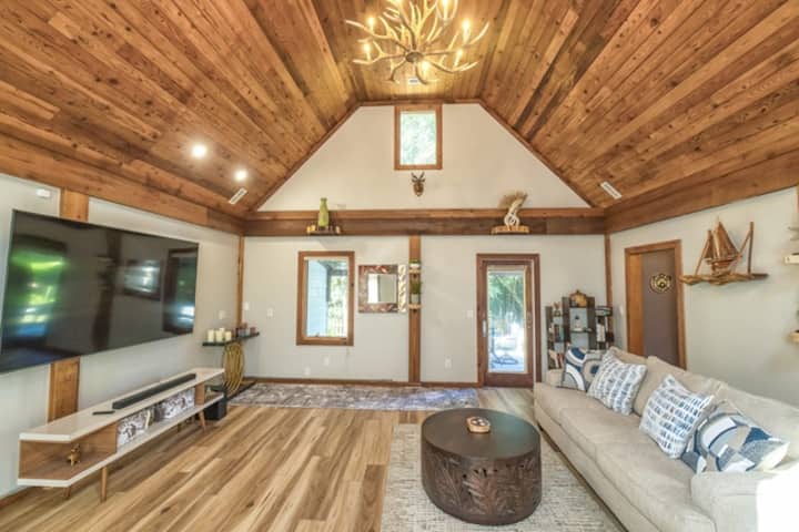 Luxury Cabin Near Beach W Sauna, Backyard, Ev Plug - Wrightsville Beach, NC