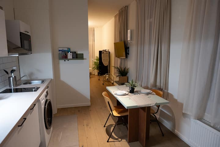 Studio Très Proche De L'avenue Louise - Brussels