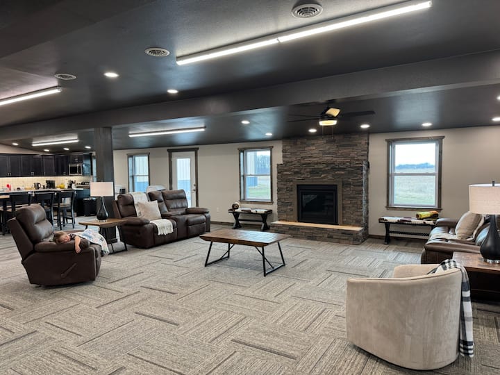 Gathering Barn - Mount Vernon, IL