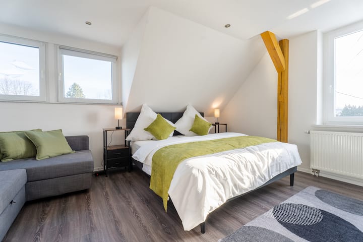 Moderne Doppelhaushälfte Mit Garten & Terrasse - Ahlen