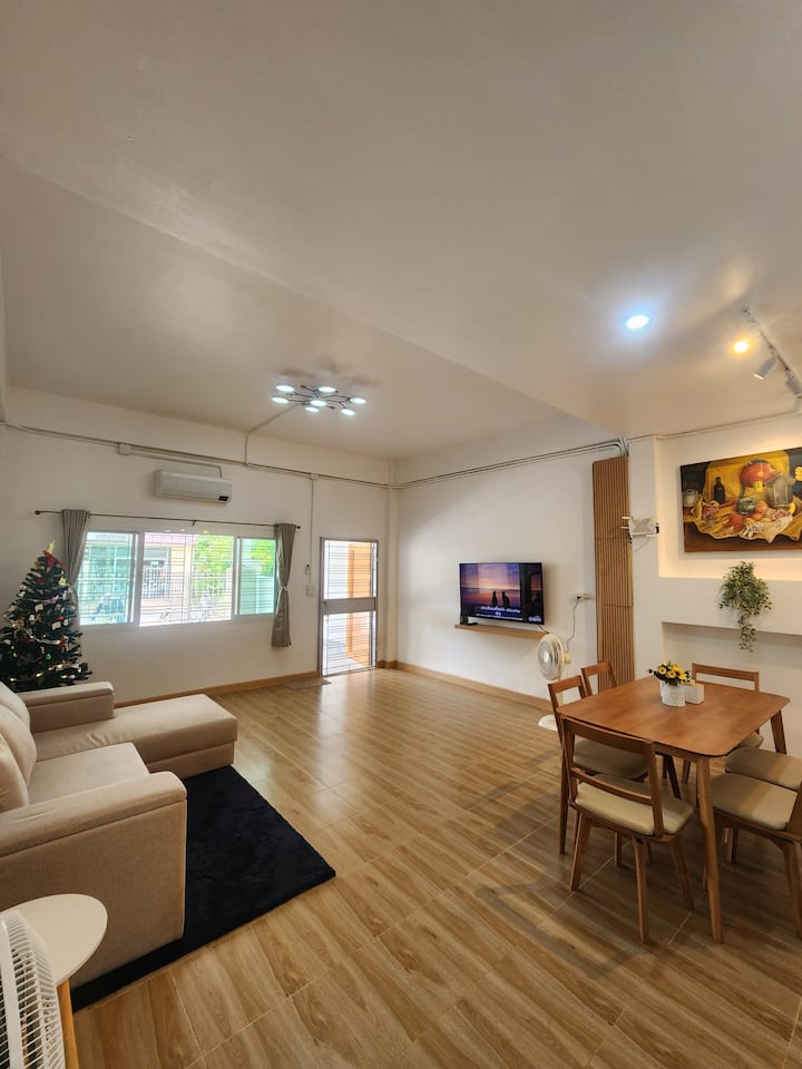 198 House (Near 7-11 And Night Market) - Hat Yai