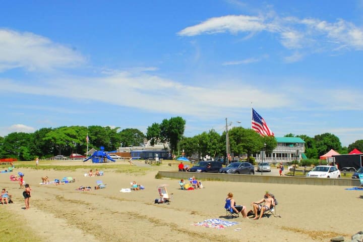 Kings & Queens - Unit B2b - Warwick, RI