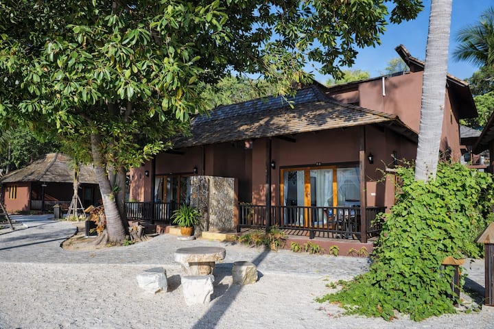 Deluxe Beachfront - Koh Tao