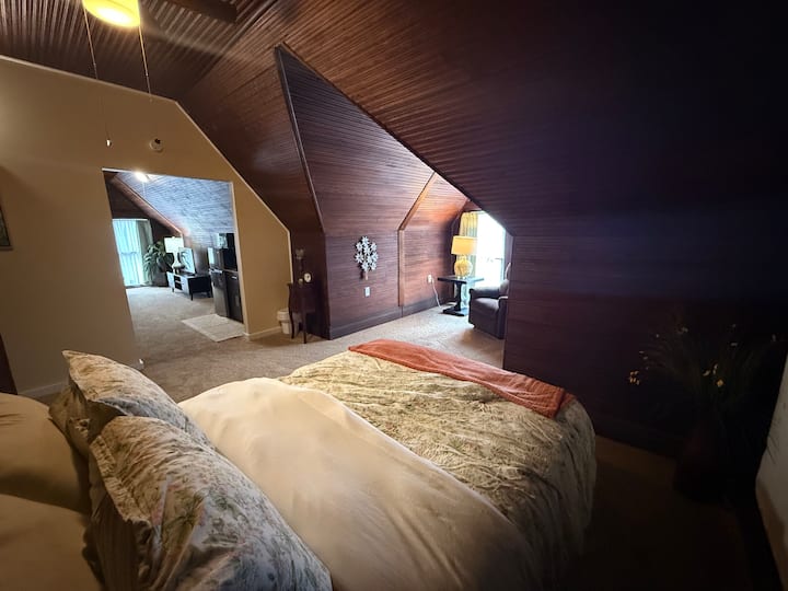 Historic Earp Home | Private Suite V - Camden, AR