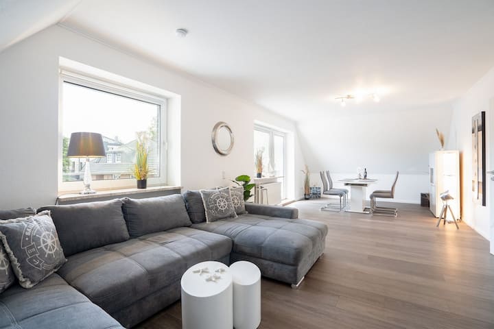 Spacious Holiday Flat - 5 Minutes To The Beach - Scharbeutz