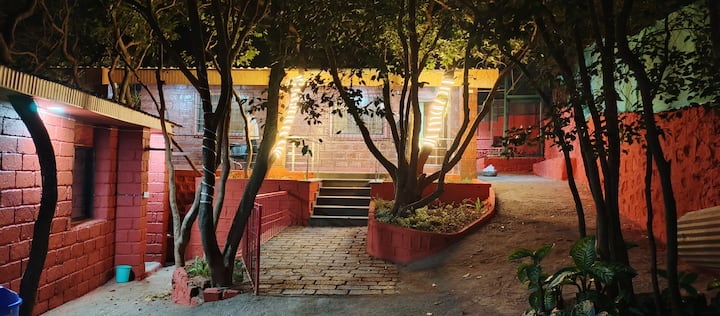 Green Energy Forest Stay Villa Near Market - Mahabaleshwar