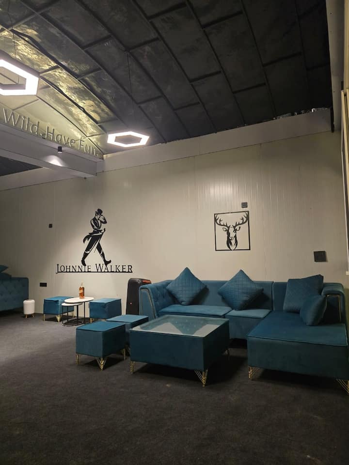 Nambardar's Den - Delhi