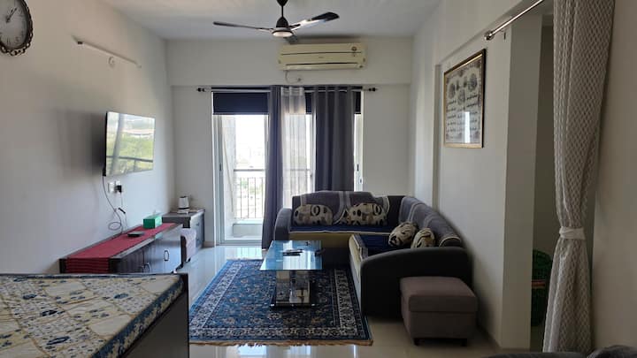 A Safe Space In The Midst Of City Chaos. - Vadodara