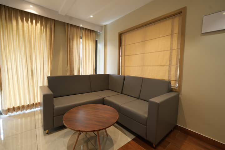 One Bedroom Suite In A Business Hotel In Kalpetta - Kerala