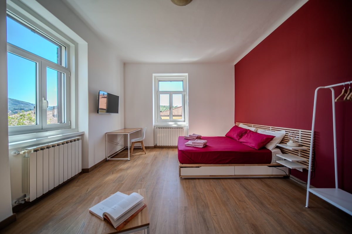 Ambiances cosy - Campus - Appartements à louer à Trieste, Frioul ...