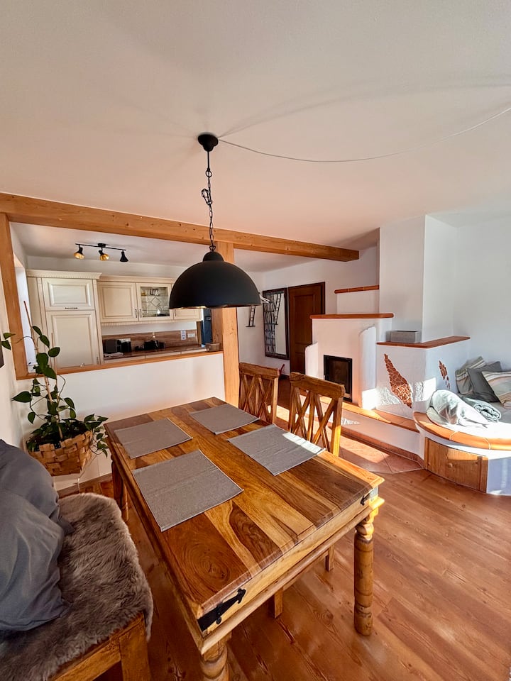 Sonnige 2 Zimmer Ferienwohnung Mit Balkon - Siegsdorf