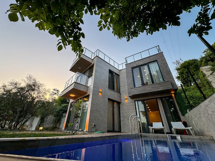 Doğa Ile Iç Içe, Aile Dostu Villa - Ayvacık