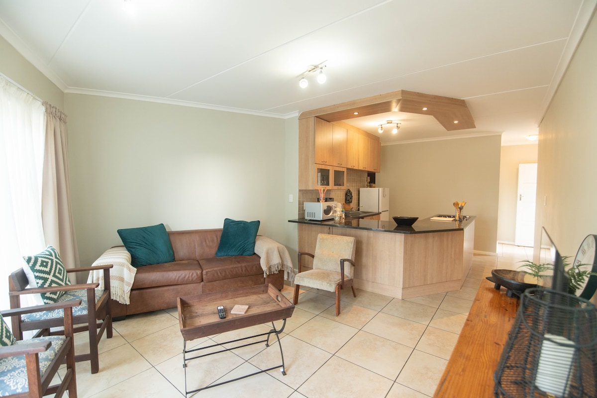 The Edge Valley Retreat - Apartments for Rent in Port Elizabeth ...