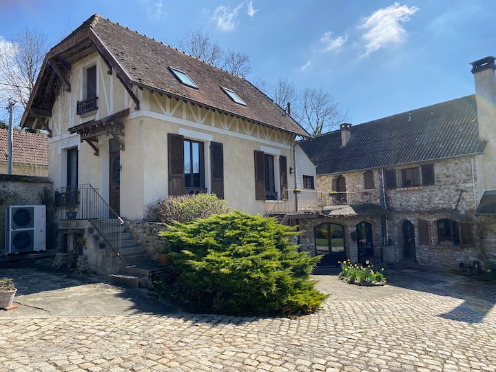 Gîte De Charme Aux Portes De La Champagne - Château-Thierry