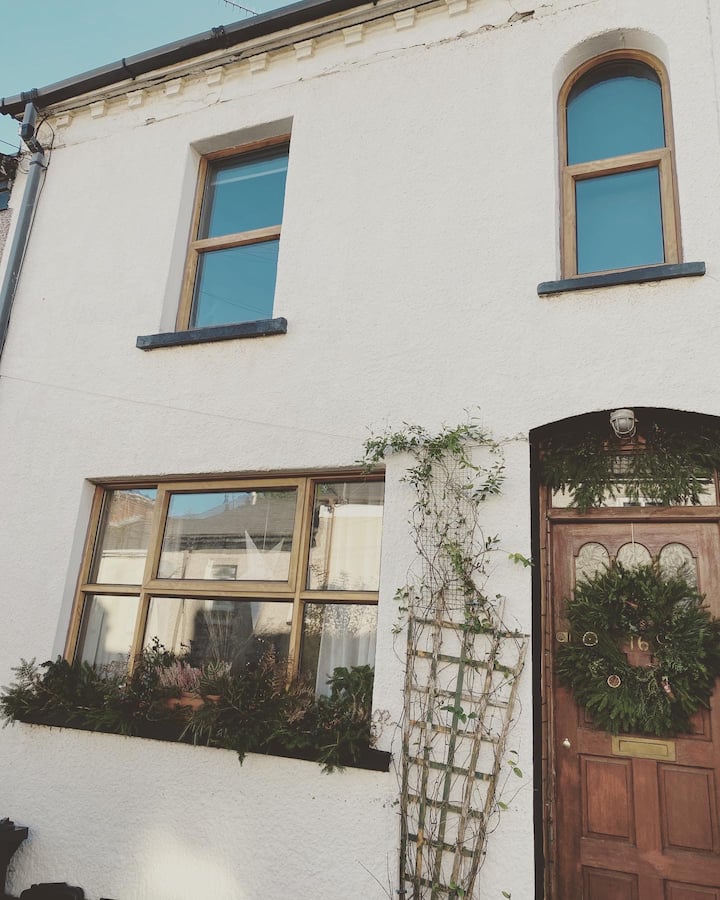 2 Bed - 5 Min To Station - City Centre House - Newport