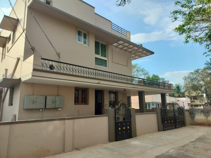 Spacious 3bhk | 1st Floor Stay | Kovaipudur - Coimbatore